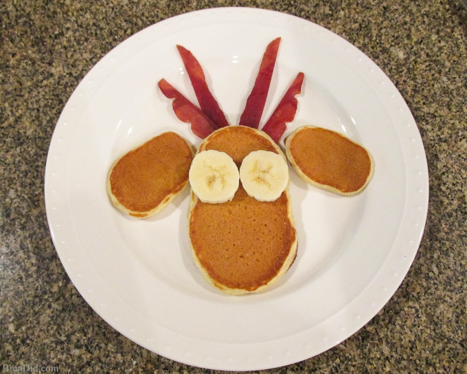 Simple Breakfast Recipe: Reindeer Christmas Pancakes - Bren Did